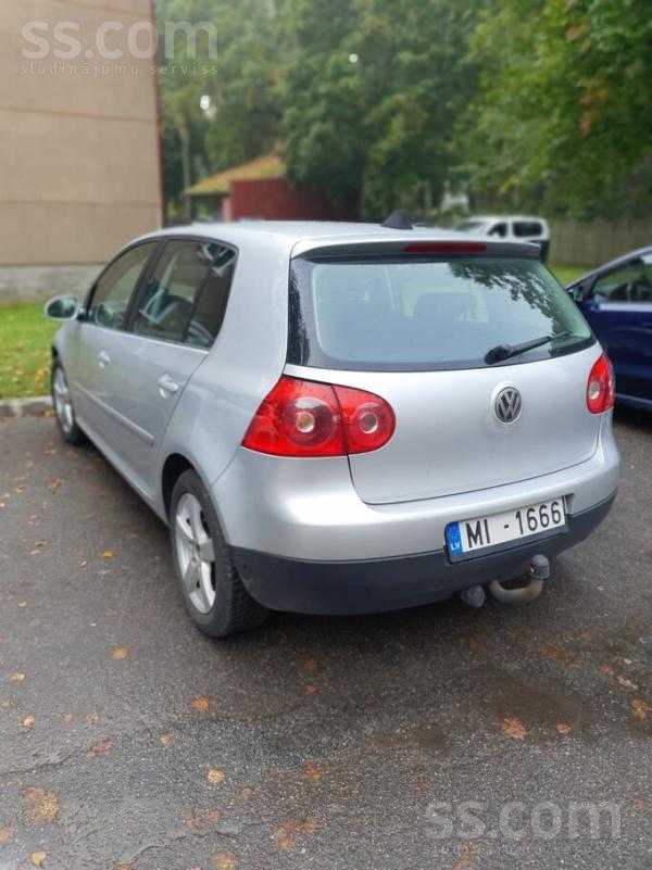 Pelēks Volkswagen Golf 2007 Limbaži, ar dzinēja tilpumu 1.90 L un nobraukumu 371 tūkst. km par 1490 €, foto 3 vietnē AUTOMOTO.COM.LV