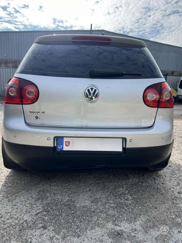 Pelēks Volkswagen Golf 2008 Klaipėda, ar dzinēja tilpumu 1.39 L un nobraukumu 248 tūkst. km par 1700 €, foto 2 vietnē AUTOMOTO.COM.LV