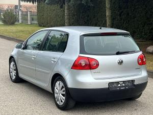 Pelēks Volkswagen Golf 2008 Kėdainiai, ar dzinēja tilpumu 1.90 L un nobraukumu 248 tūkst. km par 2999 €, foto 3 vietnē AUTOMOTO.COM.LV