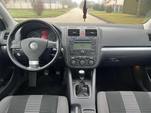 Pelēks Volkswagen Golf 2008 Kėdainiai, ar dzinēja tilpumu 1.90 L un nobraukumu 248 tūkst. km par 2999 €, foto 13 vietnē AUTOMOTO.COM.LV