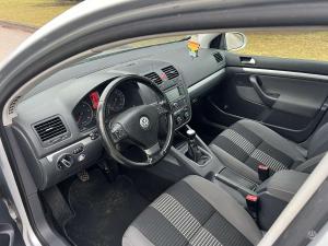 Pelēks Volkswagen Golf 2008 Kėdainiai, ar dzinēja tilpumu 1.90 L un nobraukumu 248 tūkst. km par 2999 €, foto 15 vietnē AUTOMOTO.COM.LV