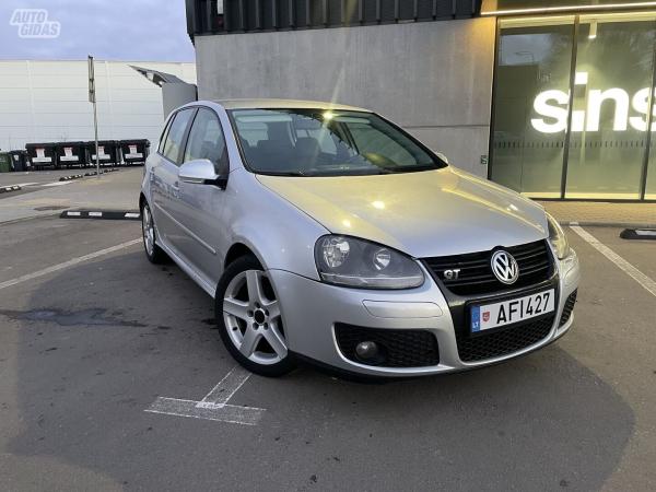 Pelēks Volkswagen Golf 2008 Alīta, ar dzinēja tilpumu 2.00 L un nobraukumu 299 tūkst. km par 2400 €, foto 1 vietnē AUTOMOTO.COM.LV