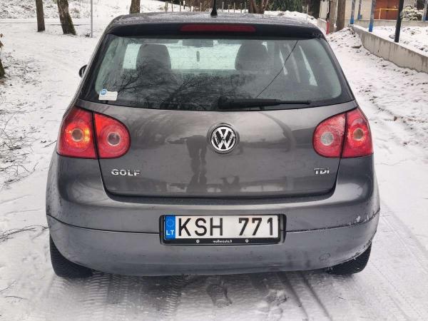 Grey Volkswagen Golf 2008 in Vilnius, with an engine capacity of 1.90 L and mileage of 285 thousand km for 1490 €, photo 7 on AUTOMOTO.COM.LV