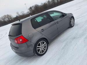 Grey Volkswagen Golf 2008 in Marijampole, with an engine capacity of 2.00 L and mileage of 327 thousand km for 3499 €, photo 4 on AUTOMOTO.COM.LV