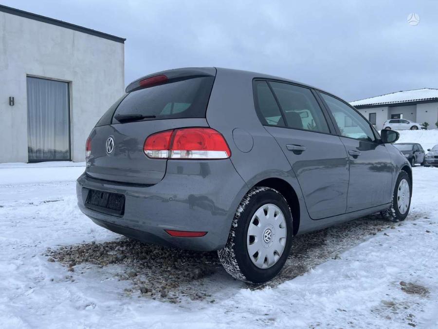 Grey Volkswagen Golf 2008 in Alytus, with an engine capacity of 1.60 L and mileage of 105 thousand km for 3999 €, photo 14 on AUTOMOTO.COM.LV