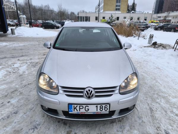 Grey Volkswagen Golf 2008 in Vilnius, with an engine capacity of 1.60 L and mileage of 269 thousand km for 1600 €, photo 4 on AUTOMOTO.COM.LV