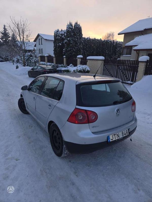 Grey Volkswagen Golf 2008 in Vilnius, with an engine capacity of 1.97 L and mileage of 330 thousand km for 1700 €, photo 4 on AUTOMOTO.COM.LV