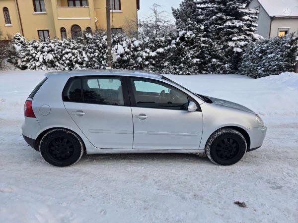 Grey Volkswagen Golf 2008 in Vilnius, with an engine capacity of 1.97 L and mileage of 330 thousand km for 1700 €, photo 5 on AUTOMOTO.COM.LV