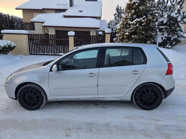 Grey Volkswagen Golf 2008 in Vilnius, with an engine capacity of 1.97 L and mileage of 330 thousand km for 1700 €, photo 6 on AUTOMOTO.COM.LV