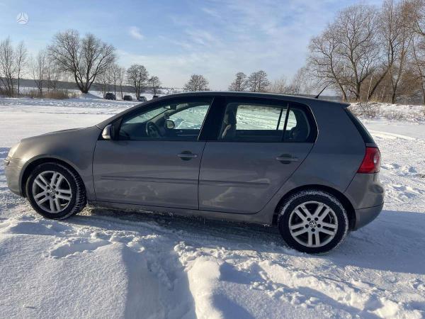Grey Volkswagen Golf 2008 in Klaipeda, with an engine capacity of 1.90 L and mileage of 284 thousand km for 1950 €, photo 6 on AUTOMOTO.COM.LV