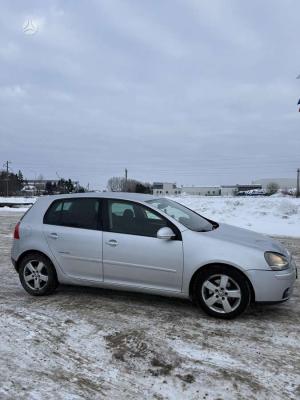 Pelēks Volkswagen Golf 2008 Kretinga, ar dzinēja tilpumu 1.40 L un nobraukumu 174 tūkst. km par 3 €, foto 9 vietnē AUTOMOTO.COM.LV
