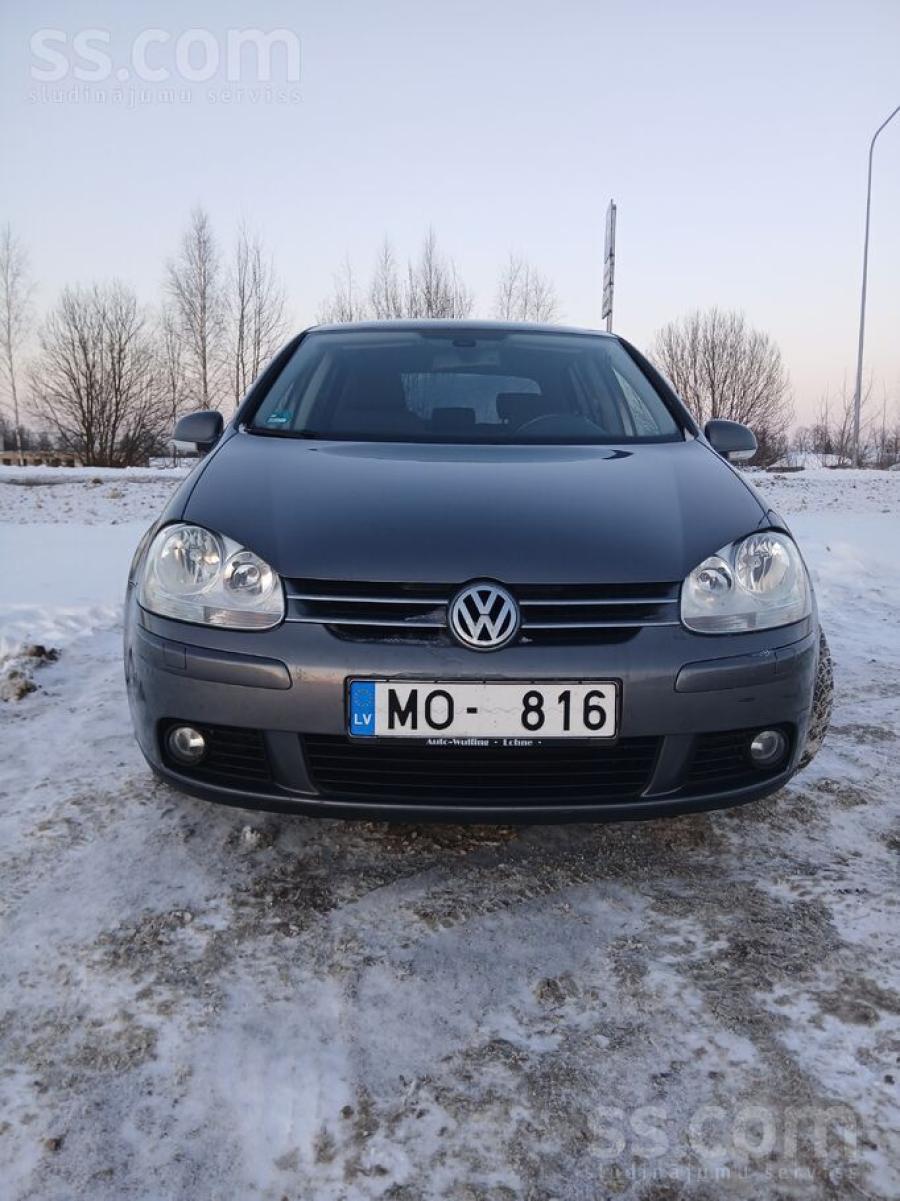 Pelēks Volkswagen Golf 2008 Daugavpils, ar dzinēja tilpumu 1.40 L un nobraukumu 244 tūkst. km par 2800 €, foto 1 vietnē AUTOMOTO.COM.LV