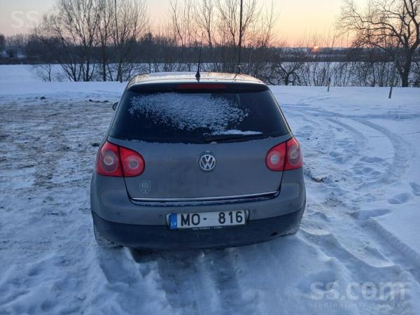 Grey Volkswagen Golf 2008 in Daugavpils, with an engine capacity of 1.40 L and mileage of 244 thousand km for 2800 €, photo 3 on AUTOMOTO.COM.LV