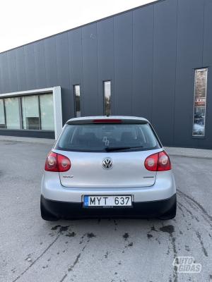 Grey Volkswagen Golf 2008 in Alytus, with an engine capacity of 1.90 L and mileage of 378 thousand km for 2200 €, photo 5 on AUTOMOTO.COM.LV