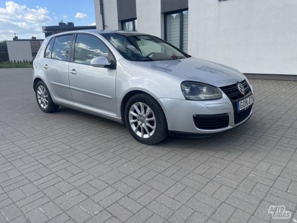 Pelēks Volkswagen Golf 2008 Viļņa, ar dzinēja tilpumu 1.90 L un nobraukumu 320 tūkst. km par 2700 €, foto 4 vietnē AUTOMOTO.COM.LV