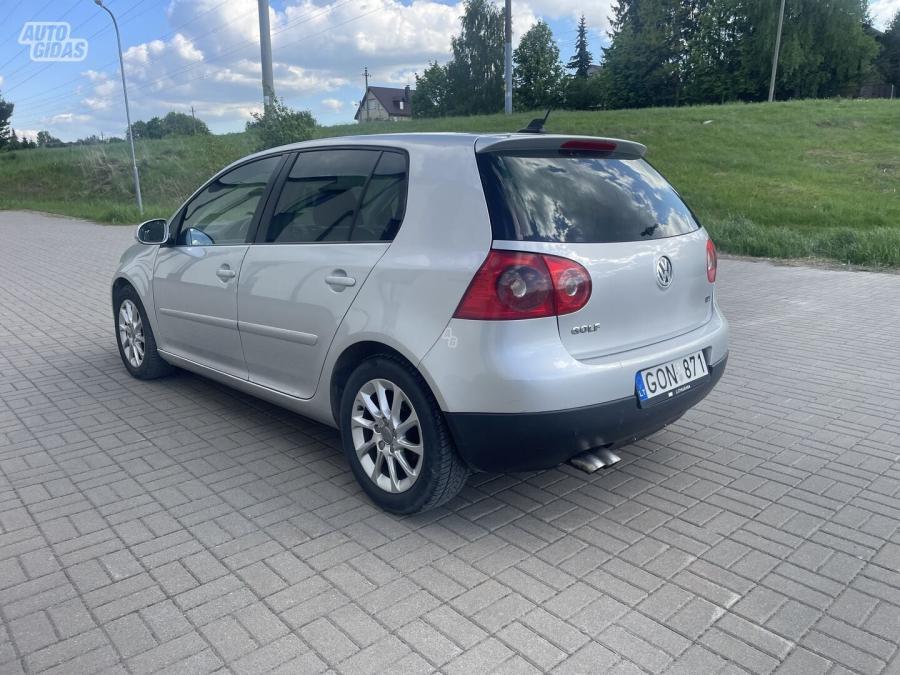 Grey Volkswagen Golf 2008 in Vilnius, with an engine capacity of 1.90 L and mileage of 320 thousand km for 2650 €, photo 4 on AUTOMOTO.COM.LV