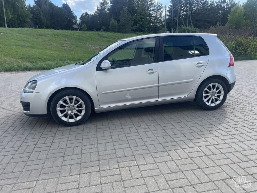 Grey Volkswagen Golf 2008 in Vilnius, with an engine capacity of 1.90 L and mileage of 320 thousand km for 2650 €, photo 9 on AUTOMOTO.COM.LV
