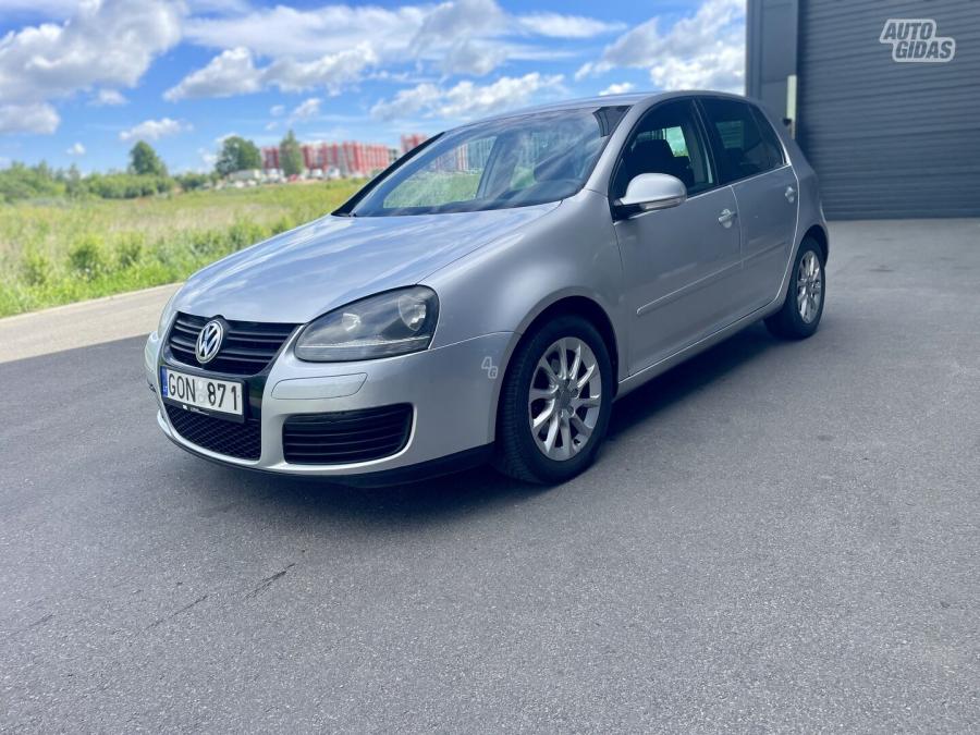 Grey Volkswagen Golf 2008 in Vilnius, with an engine capacity of 1.90 L and mileage of 320 thousand km for 2500 €, photo 1 on AUTOMOTO.COM.LV