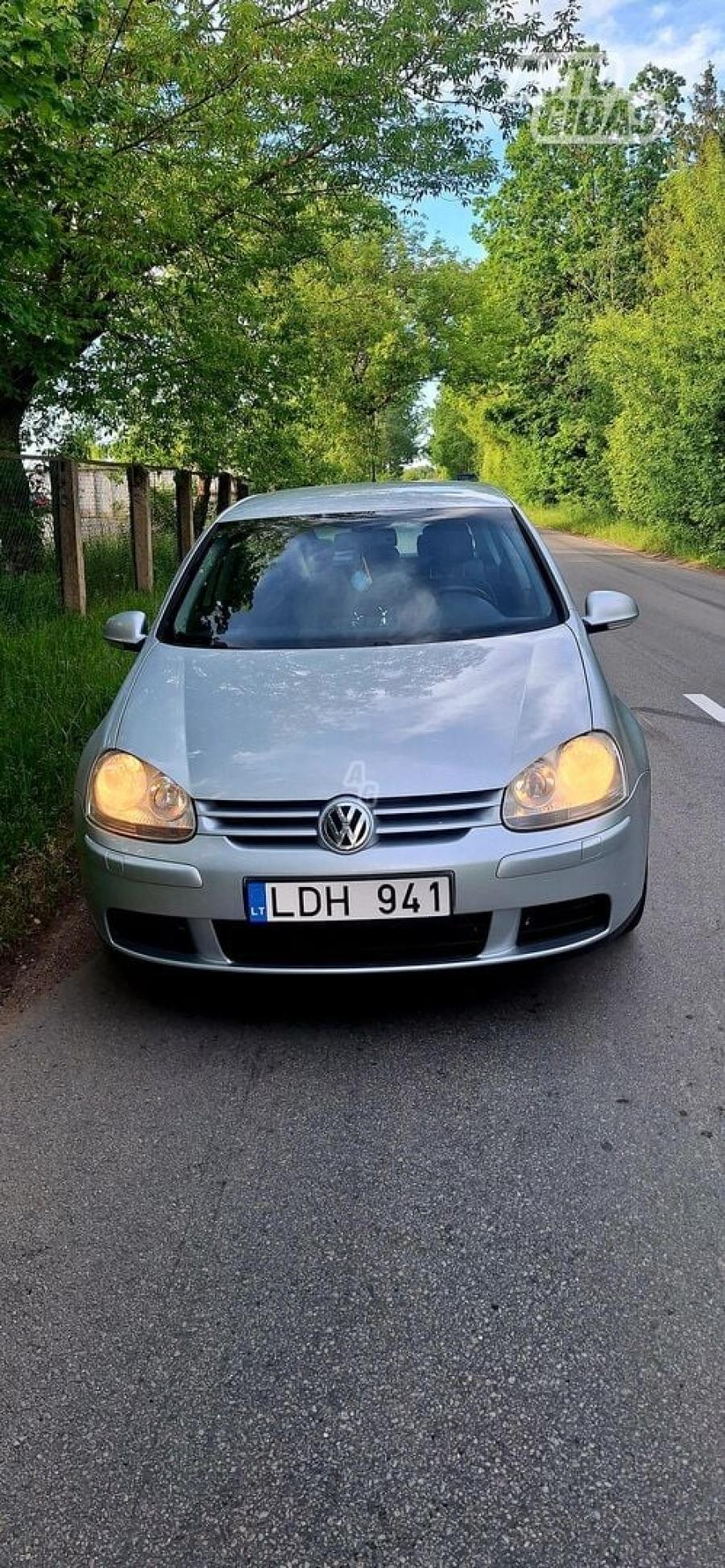 Grey Volkswagen Golf 2008 in Radviliskis, with an engine capacity of 1.40 L and mileage of 183 thousand km for 1500 €, photo 1 on AUTOMOTO.COM.LV