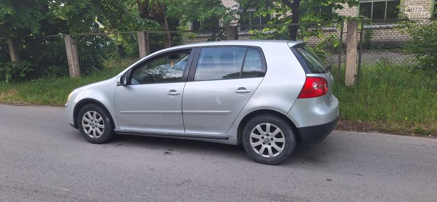 Grey Volkswagen Golf 2008 in Radviliskis, with an engine capacity of 1.40 L and mileage of 183 thousand km for 1500 €, photo 4 on AUTOMOTO.COM.LV