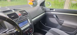 Grey Volkswagen Golf 2008 in Radviliskis, with an engine capacity of 1.40 L and mileage of 183 thousand km for 1500 €, photo 13 on AUTOMOTO.COM.LV
