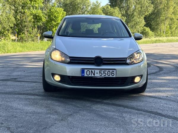 Grey Volkswagen Golf 2008 in Riga, with an engine capacity of 1.40 L and mileage of 143 thousand km for 5000 €, photo 4 on AUTOMOTO.COM.LV
