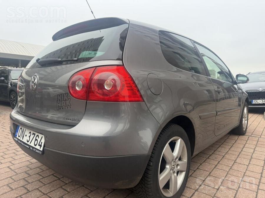 Grey Volkswagen Golf 2008 in Riga, with an engine capacity of 1.40 L and mileage of 0 thousand km for 2500 €, photo 5 on AUTOMOTO.COM.LV
