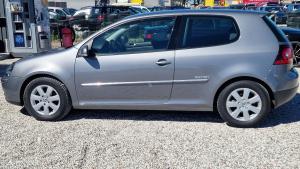Pelēks Volkswagen Golf 2008 Kretinga, ar dzinēja tilpumu 1.40 L un nobraukumu 235 tūkst. km par 2399 €, foto 9 vietnē AUTOMOTO.COM.LV