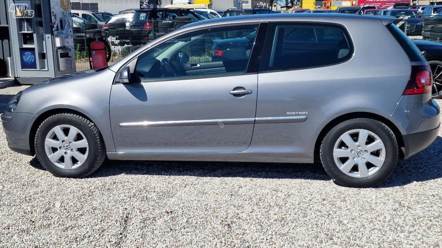 Pelēks Volkswagen Golf 2008 Kretinga, ar dzinēja tilpumu 1.40 L un nobraukumu 235 tūkst. km par 2399 €, foto 9 vietnē AUTOMOTO.COM.LV