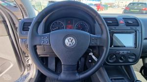 Pelēks Volkswagen Golf 2008 Kretinga, ar dzinēja tilpumu 1.40 L un nobraukumu 235 tūkst. km par 2399 €, foto 12 vietnē AUTOMOTO.COM.LV