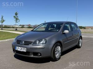 Grey Volkswagen Golf 2008 in Liepaja, with an engine capacity of 1.60 L and mileage of 204 thousand km for 4200 €, photo  on AUTOMOTO.COM.LV