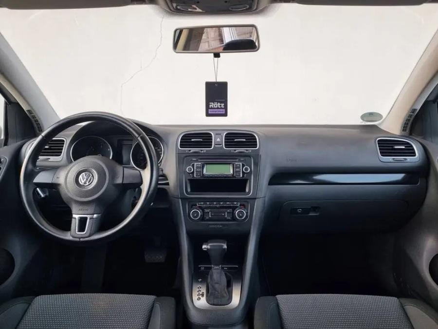 Pelēks Volkswagen Golf 2008 Ogre, ar dzinēja tilpumu 2.00 L un nobraukumu 224 tūkst. km par 4950 €, foto 14 vietnē AUTOMOTO.COM.LV