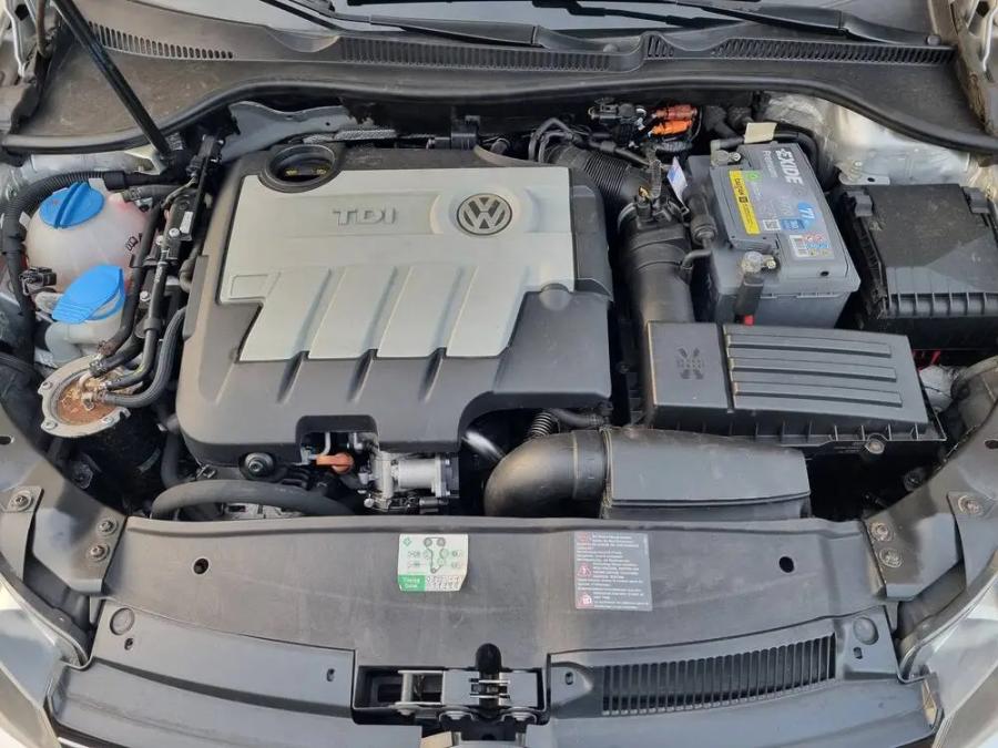 Pelēks Volkswagen Golf 2008 Ogre, ar dzinēja tilpumu 2.00 L un nobraukumu 224 tūkst. km par 4950 €, foto 23 vietnē AUTOMOTO.COM.LV