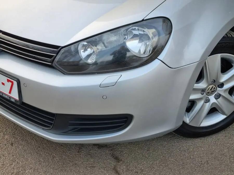 Pelēks Volkswagen Golf 2008 Ogre, ar dzinēja tilpumu 2.00 L un nobraukumu 224 tūkst. km par 4950 €, foto 26 vietnē AUTOMOTO.COM.LV