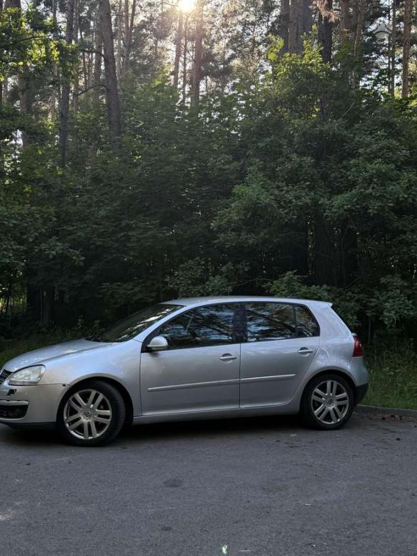 Pelēks Volkswagen Golf 2008 Kauņa, ar dzinēja tilpumu 1.97 L un nobraukumu 287 tūkst. km par 1199 €, foto 2 vietnē AUTOMOTO.COM.LV