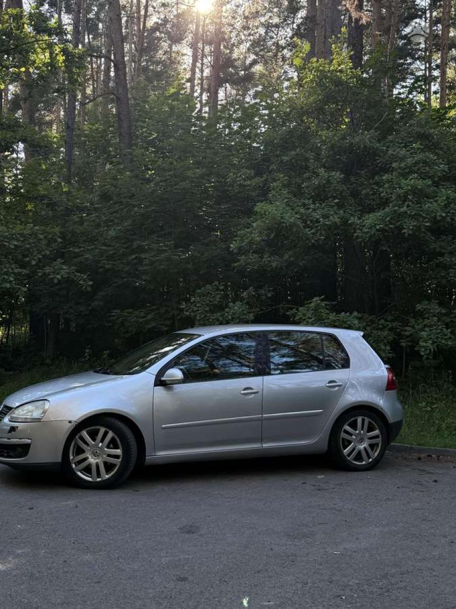 Pelēks Volkswagen Golf 2008 Kauņa, ar dzinēja tilpumu 1.97 L un nobraukumu 287 tūkst. km par 1199 €, foto 3 vietnē AUTOMOTO.COM.LV