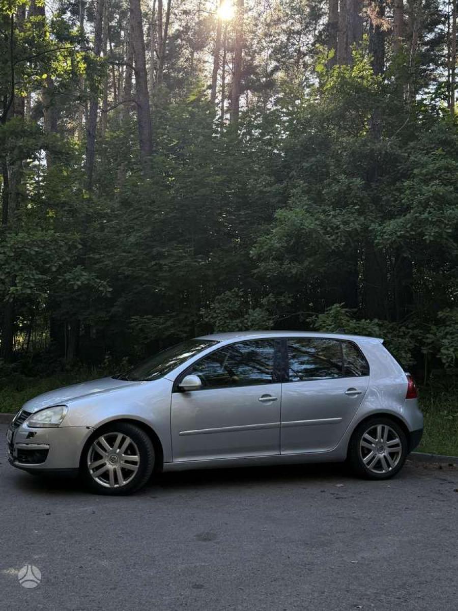 Pelēks Volkswagen Golf 2008 Kauņa, ar dzinēja tilpumu 1.97 L un nobraukumu 287 tūkst. km par 1199 €, foto 4 vietnē AUTOMOTO.COM.LV