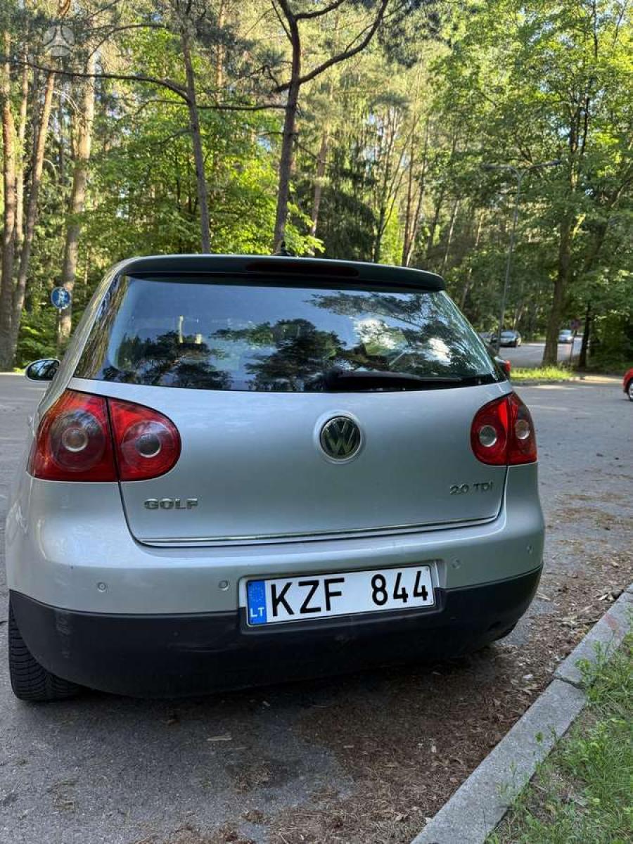 Pelēks Volkswagen Golf 2008 Kauņa, ar dzinēja tilpumu 1.97 L un nobraukumu 287 tūkst. km par 1199 €, foto 8 vietnē AUTOMOTO.COM.LV