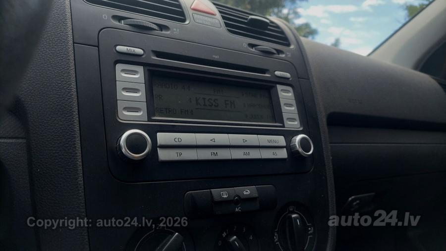Серый Фольксваген Гольф 2008 в Таллин, объемом двигателя 1.90 л и пробегом 270 тыс. км за 1099 €, фото 14 на AUTOMOTO.COM.LV