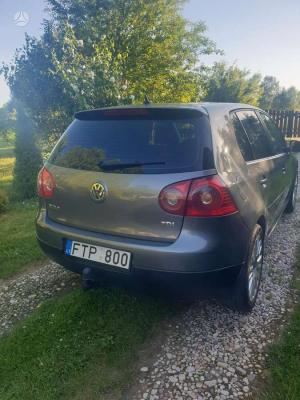 Pelēks Volkswagen Golf 2008 Anykščiai, ar dzinēja tilpumu 1.90 L un nobraukumu 281 tūkst. km par 1950 €, foto 4 vietnē AUTOMOTO.COM.LV