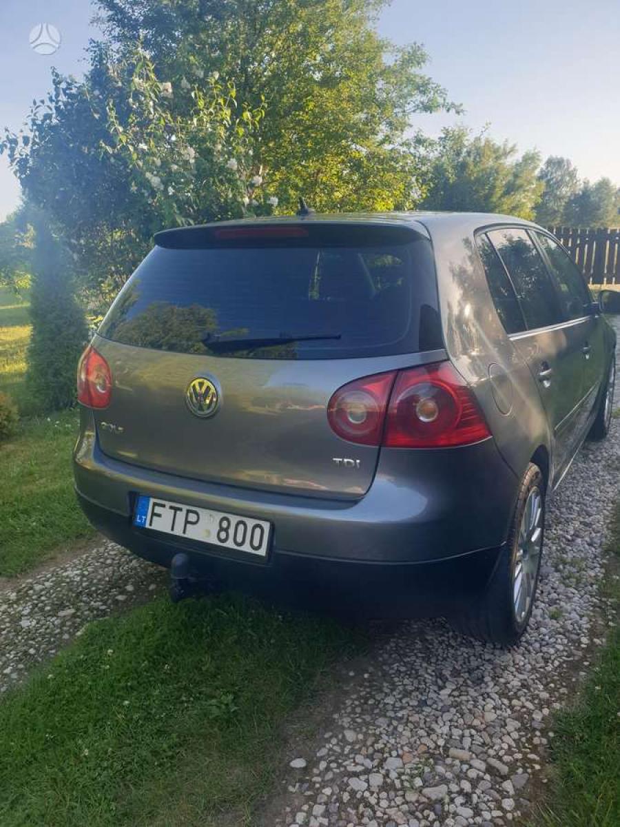 Pelēks Volkswagen Golf 2008 Anykščiai, ar dzinēja tilpumu 1.90 L un nobraukumu 281 tūkst. km par 1950 €, foto 4 vietnē AUTOMOTO.COM.LV