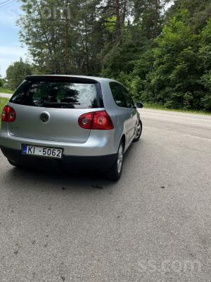 Pelēks Volkswagen Golf 2008 Madona, ar dzinēja tilpumu 1.40 L un nobraukumu 280 tūkst. km par 2200 €, foto 4 vietnē AUTOMOTO.COM.LV