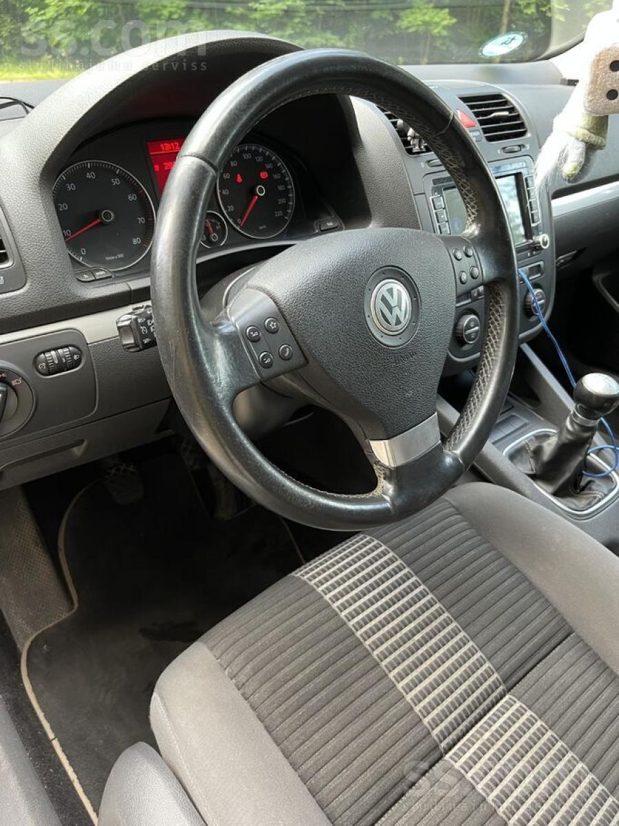 Pelēks Volkswagen Golf 2008 Madona, ar dzinēja tilpumu 1.40 L un nobraukumu 280 tūkst. km par 2200 €, foto 6 vietnē AUTOMOTO.COM.LV