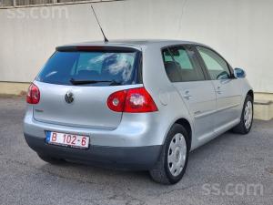 Pelēks Volkswagen Golf 2008 Ogre, ar dzinēja tilpumu 1.40 L un nobraukumu 255 tūkst. km par 3250 €, foto 9 vietnē AUTOMOTO.COM.LV