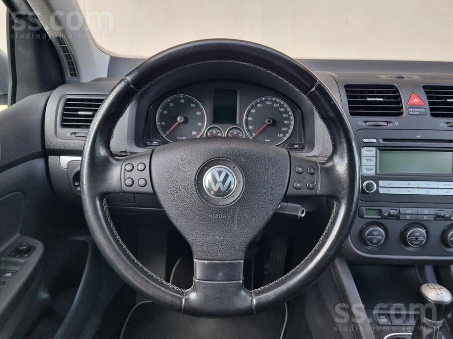 Pelēks Volkswagen Golf 2008 Ogre, ar dzinēja tilpumu 1.40 L un nobraukumu 255 tūkst. km par 3250 €, foto 16 vietnē AUTOMOTO.COM.LV