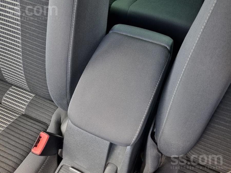 Pelēks Volkswagen Golf 2008 Ogre, ar dzinēja tilpumu 1.40 L un nobraukumu 255 tūkst. km par 3250 €, foto 19 vietnē AUTOMOTO.COM.LV
