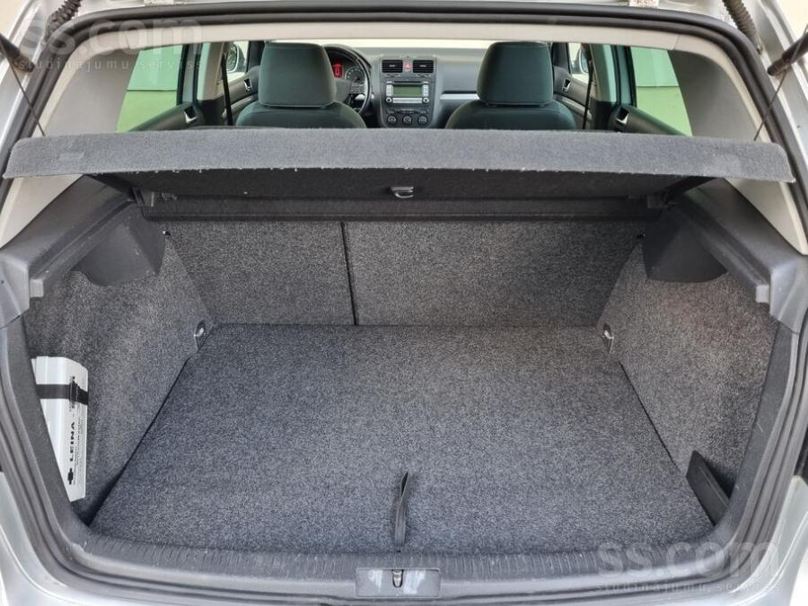 Pelēks Volkswagen Golf 2008 Ogre, ar dzinēja tilpumu 1.40 L un nobraukumu 255 tūkst. km par 3250 €, foto 22 vietnē AUTOMOTO.COM.LV
