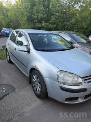 Pelēks Volkswagen Golf 2008 Rīga, ar dzinēja tilpumu 1.90 L un nobraukumu 286 tūkst. km par 350 €, foto 3 vietnē AUTOMOTO.COM.LV