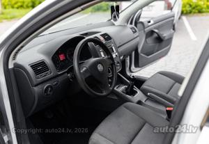 Pelēks Volkswagen Golf 2008 Tallina, ar dzinēja tilpumu 1.40 L un nobraukumu 225 tūkst. km par 2399 €, foto 8 vietnē AUTOMOTO.COM.LV