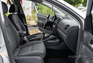 Pelēks Volkswagen Golf 2008 Tallina, ar dzinēja tilpumu 1.40 L un nobraukumu 225 tūkst. km par 2399 €, foto 15 vietnē AUTOMOTO.COM.LV